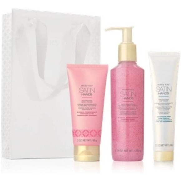 Mary Kay | Bath & Body | Satin Hands Pampering Set By Mary Kay Citrus ...